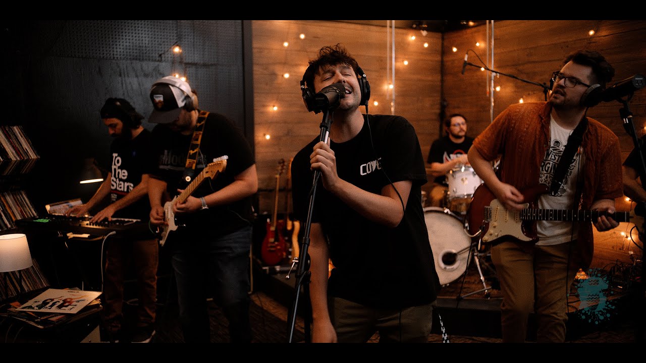 Born & Bred Presents Stomping Grounds Featuring Get2U by The Farside - YouTube