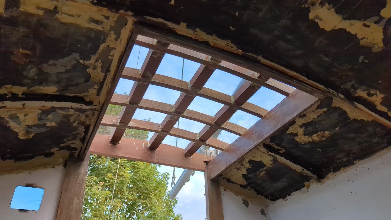 SV JACARANDA - Workday 17 Main hatch nearly complete - YouTube