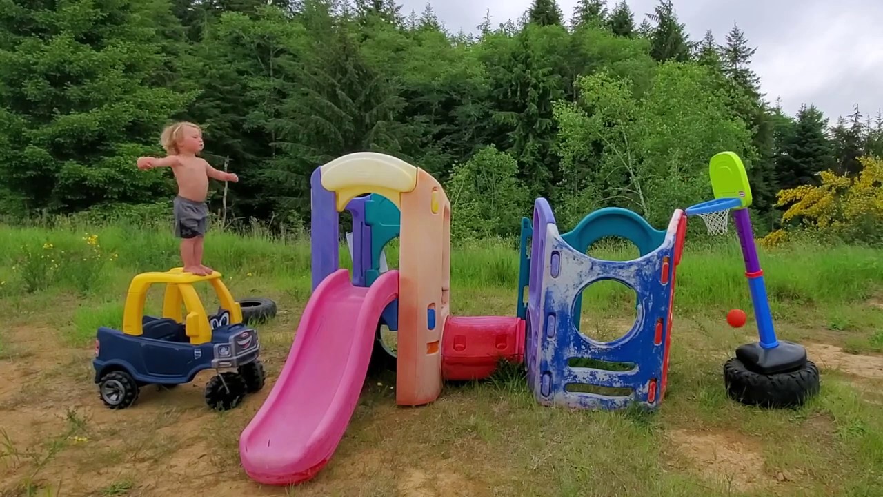 Toddler Throws The Best Basketball Trick Shots - YouTube