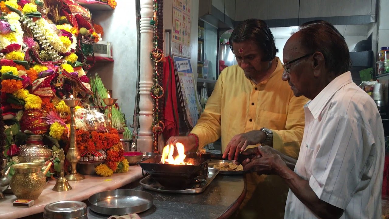 Dadashri laxminarayan gupta - YouTube