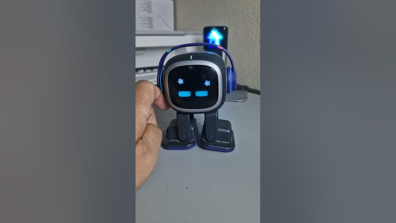 emo robot flower Heart. #robot #emorobot #emo #airobots #aipet - YouTube