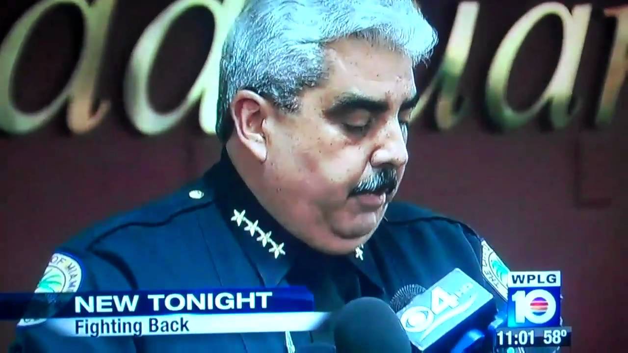 WPLG - Local 10 News at 11:00 Open for 1-7-2011 - YouTube