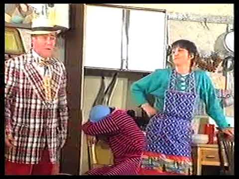 MEGGHIE POVRIDD!!! (Commedia Barlettana⚪️🔴)