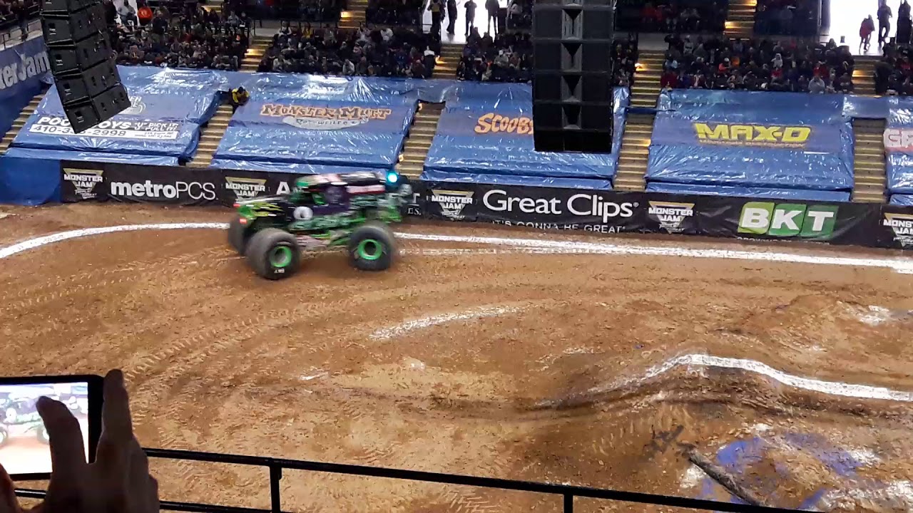 Monster Jam Baltimore - YouTube