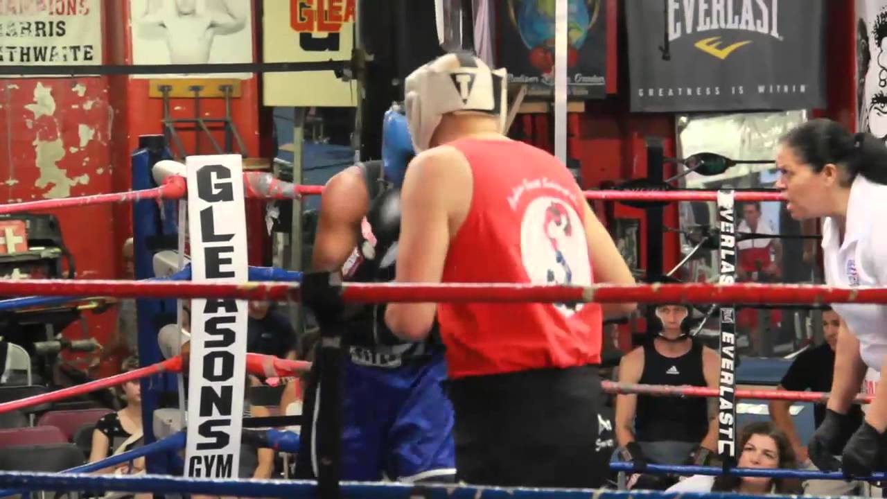 2015 Gleason's International Boxing Tournament (William Carabano v ...