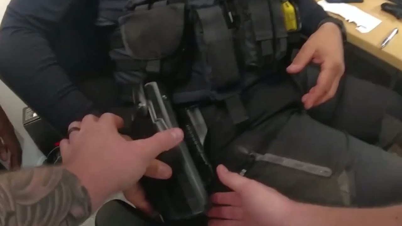 RARE Footage of “GOOD” Cops Actually Doing Their Job - YouTube