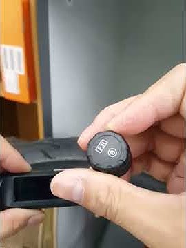 Blackton TPMS (Model:CX300) pairing front right sensor - YouTube
