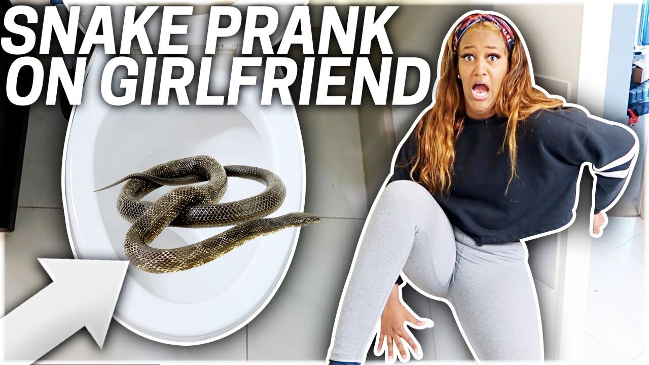 SNAKE PRANK ON GIRLFRIEND!!! **HILARIOUS** - YouTube