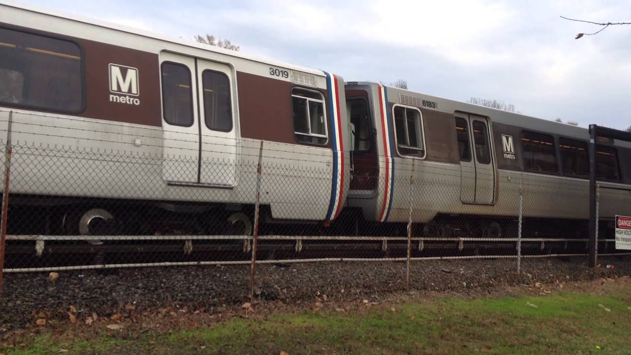 2nd WMATA train leaving Shady Grove station - YouTube