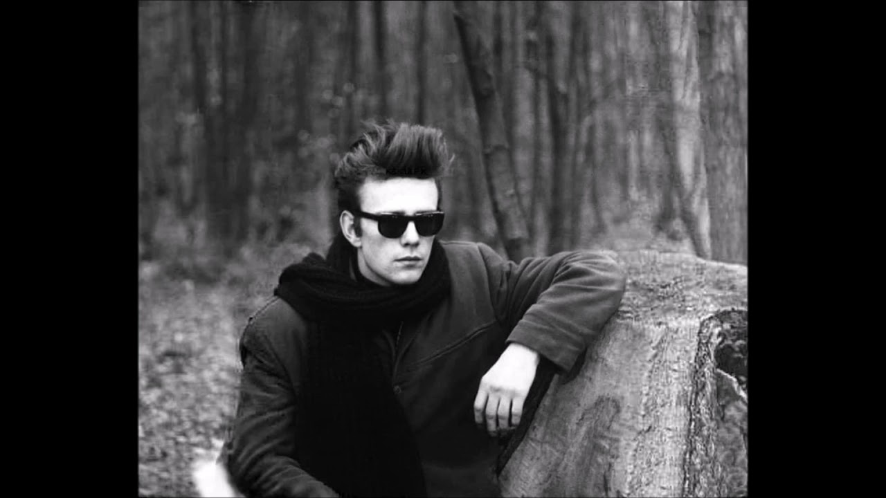 The Smiths - Cemetry Gates (Live In Boston) - YouTube