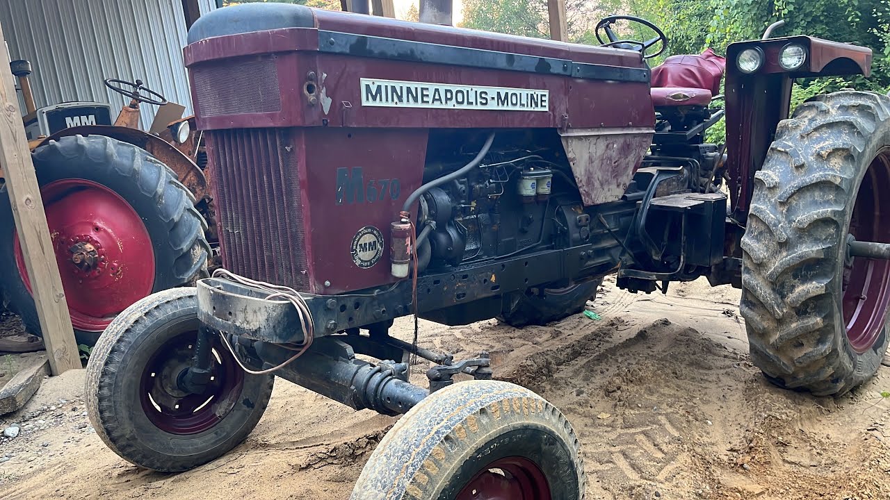 1970 Minneapolis Moline M670 super dsl cold start - YouTube