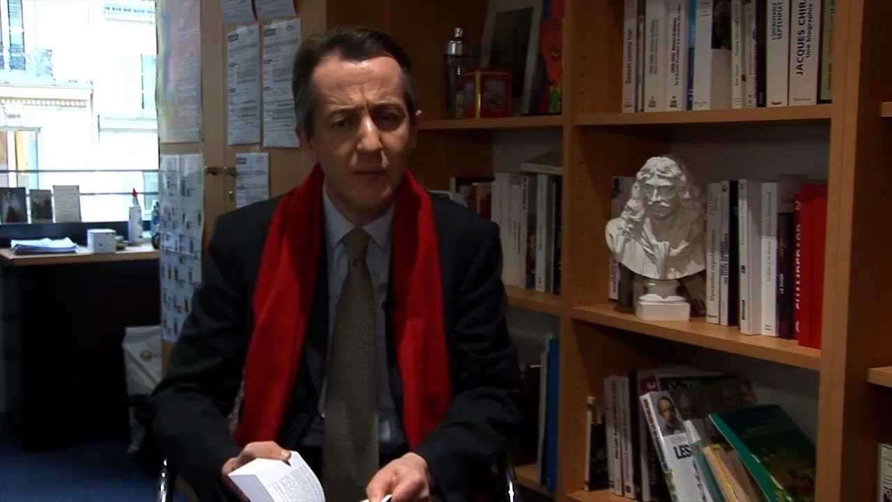 Christophe Barbier nous donne un exemple de lecture à haute voix. - YouTube