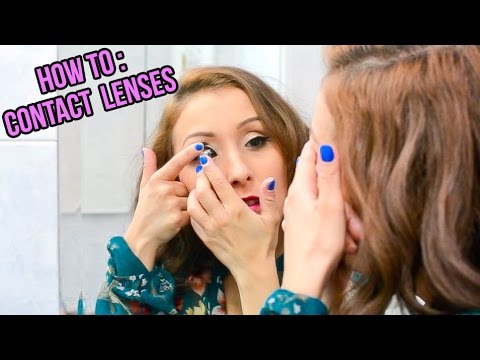 How To Put In and Take Out Contact Lenses - YouTube