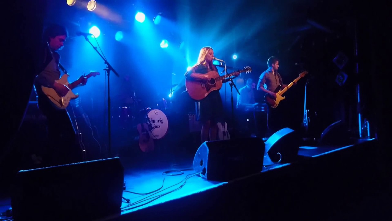 Unnveig Aas - Run (live) - YouTube