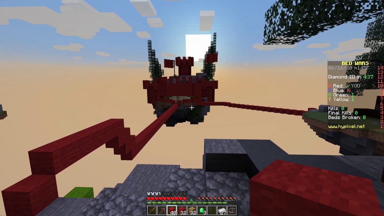 Building a Castle In BedWars - YouTube