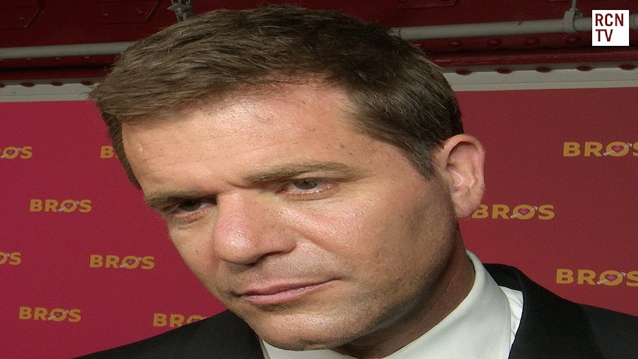 Director Nicholas Stoller Interview Bros Premiere - YouTube