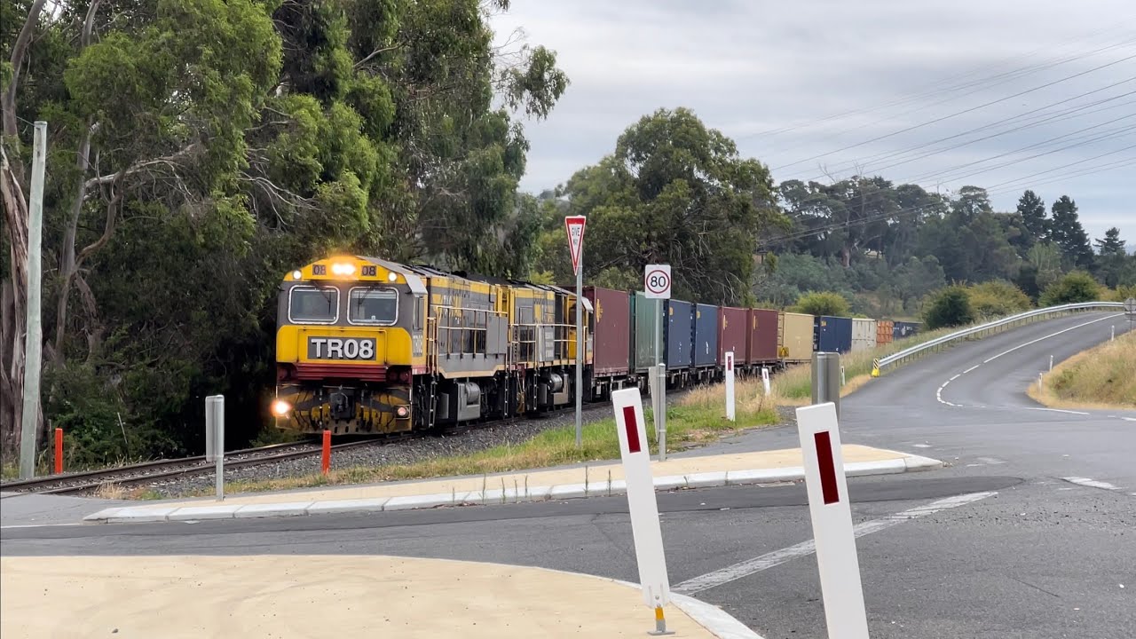 TasRail TR08 TR07 #53 train crossing Opossum Road - YouTube