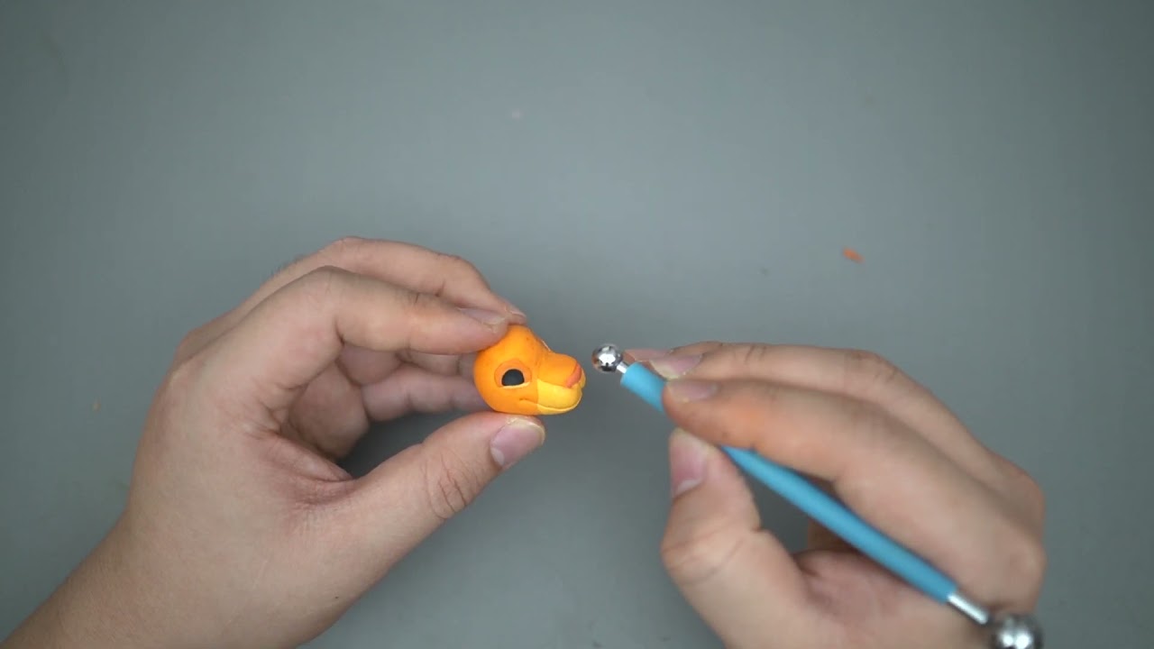 making SIMBA King with polymer clay!! - YouTube