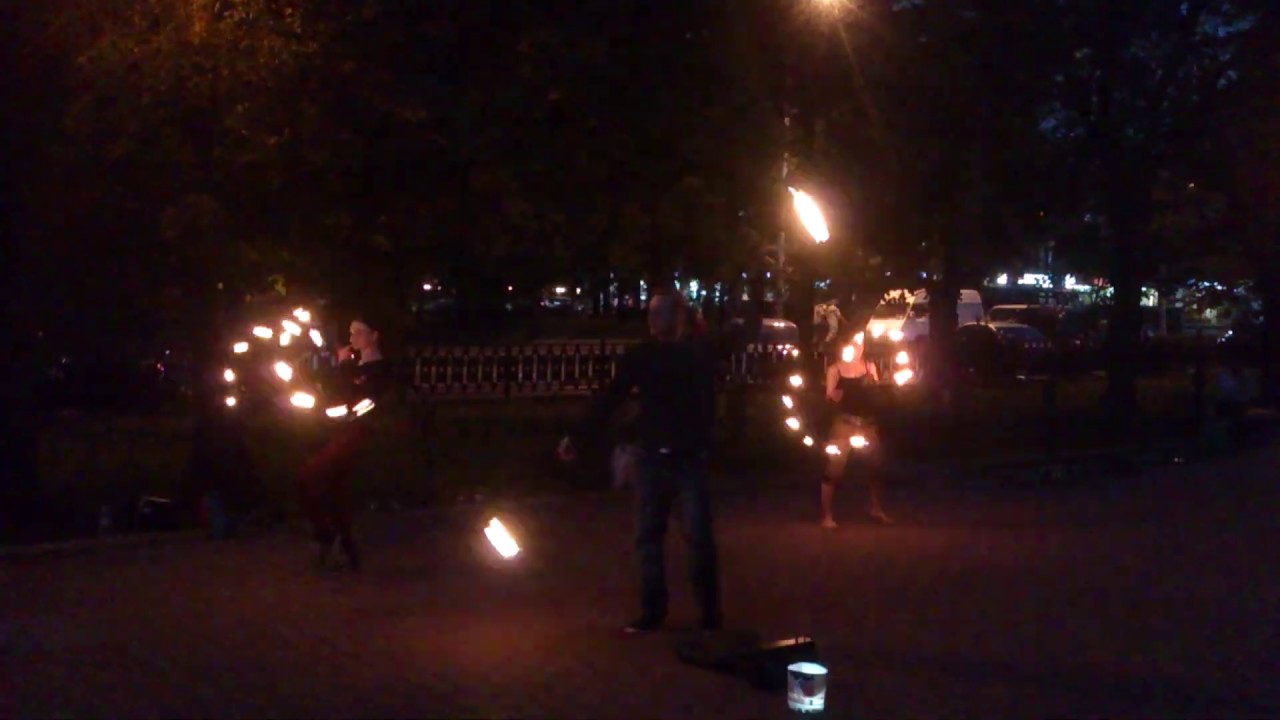 Офигенное фаер шоу. Awesome fire show - YouTube