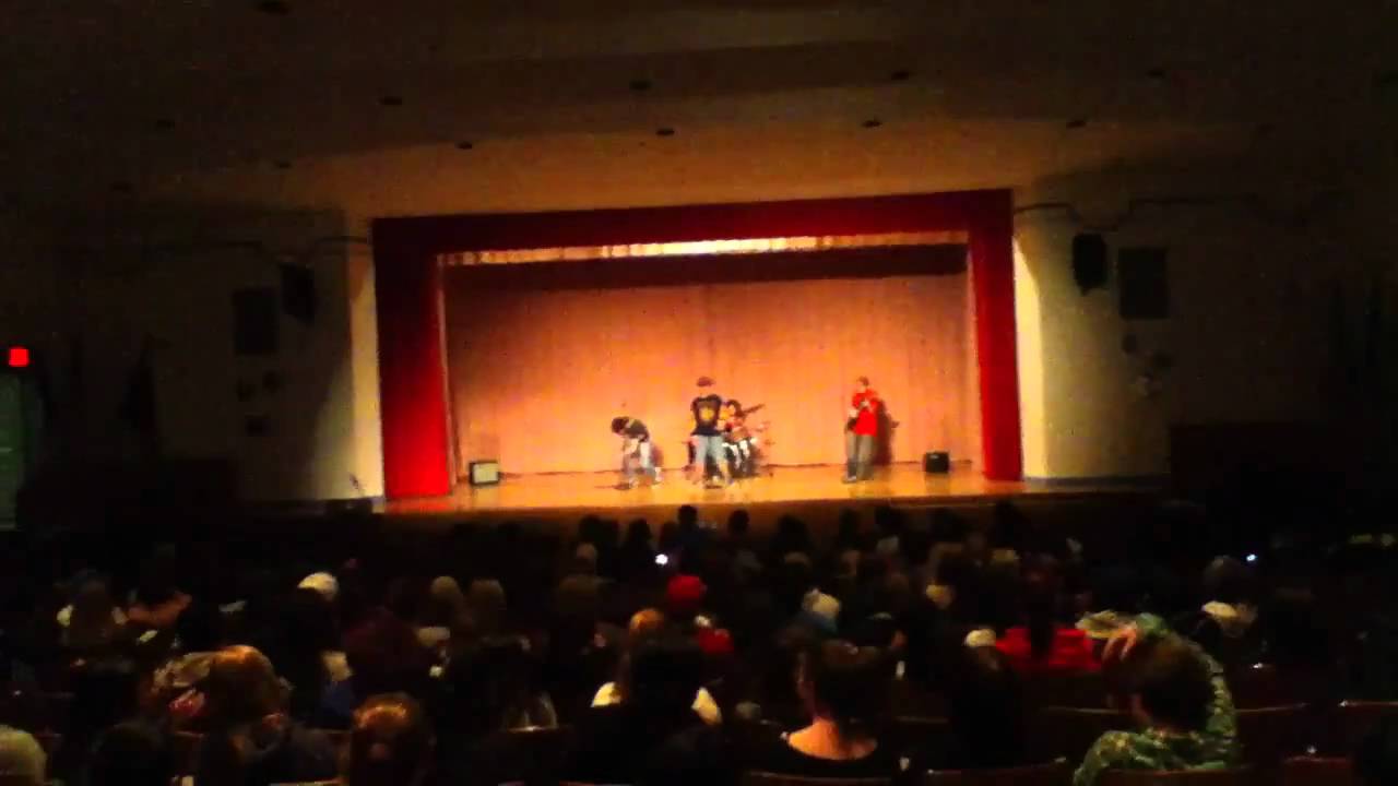 The radioactive monkeys rocking out hell yeah! - YouTube