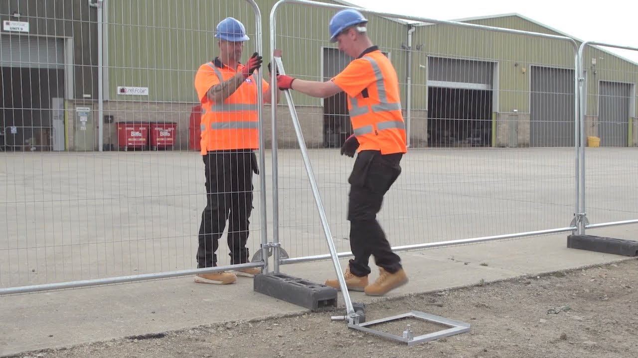 Video 6 - How to use support braces with your temporary fencing - YouTube
