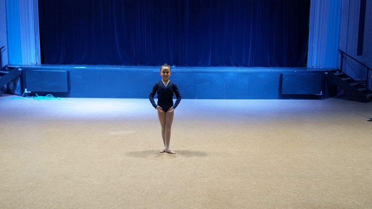 Grade 2 Ballet - Balance & Assemble Soutenu En Tournant - YouTube