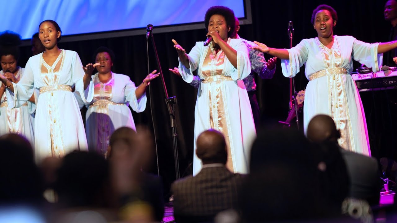 Mbinguni by Beraka Choir (Official Video) - YouTube