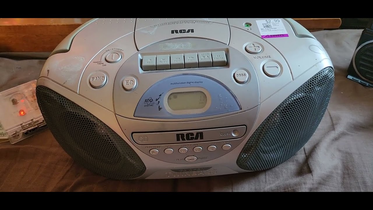 RCA RCD150 boombox thrift find - YouTube