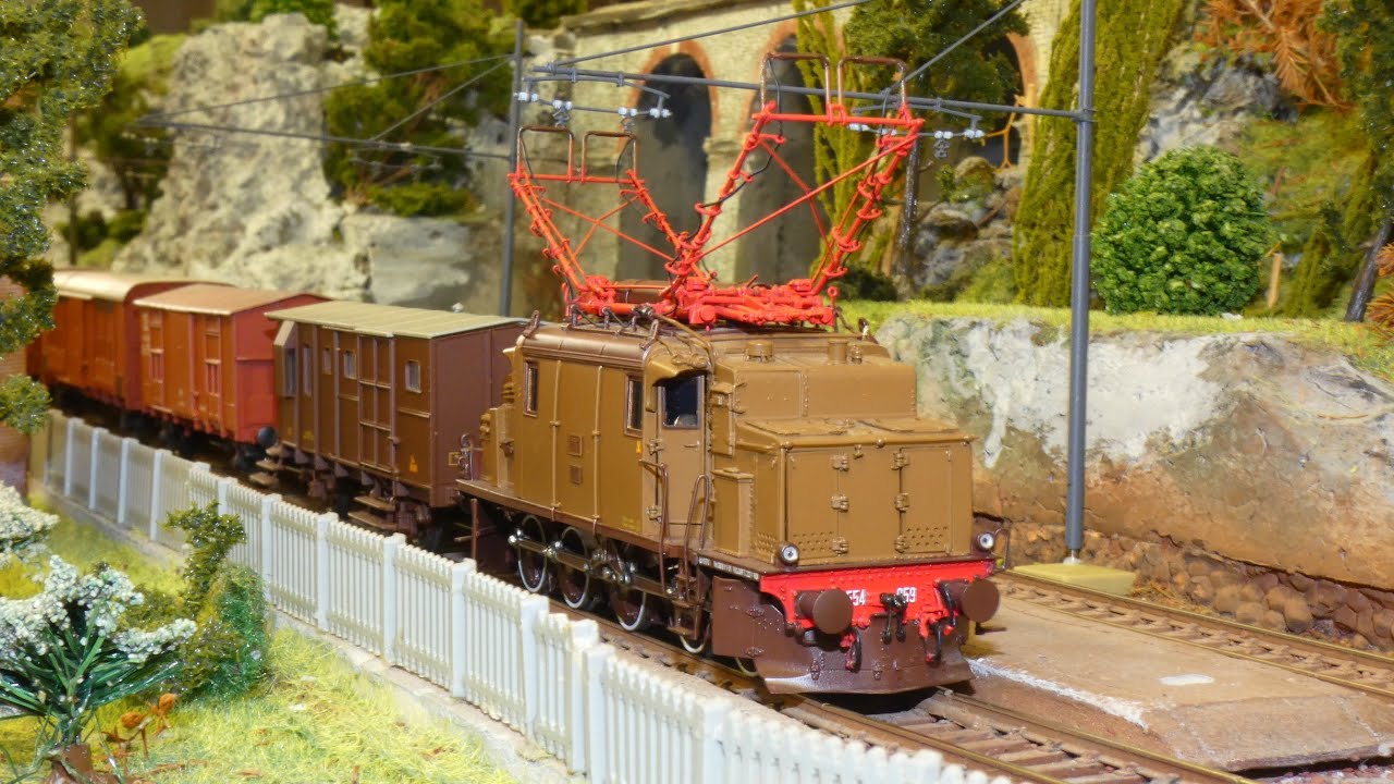 E554 Lemaco in tripla - YouTube