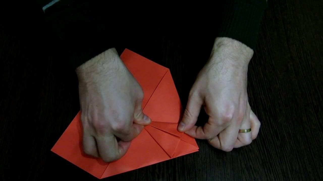 How to Make Cool Paper Airplanes that Fly Far and Straight - Video 1 ...