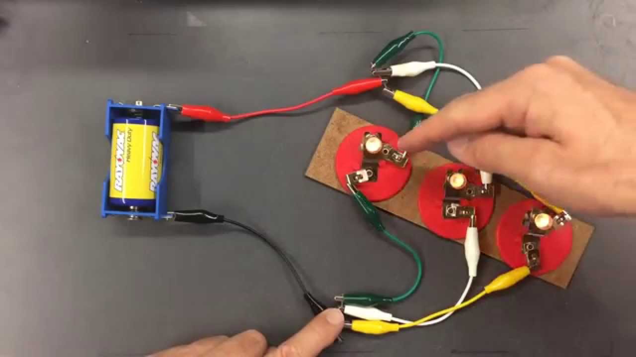 Current in a parallel circuit - YouTube