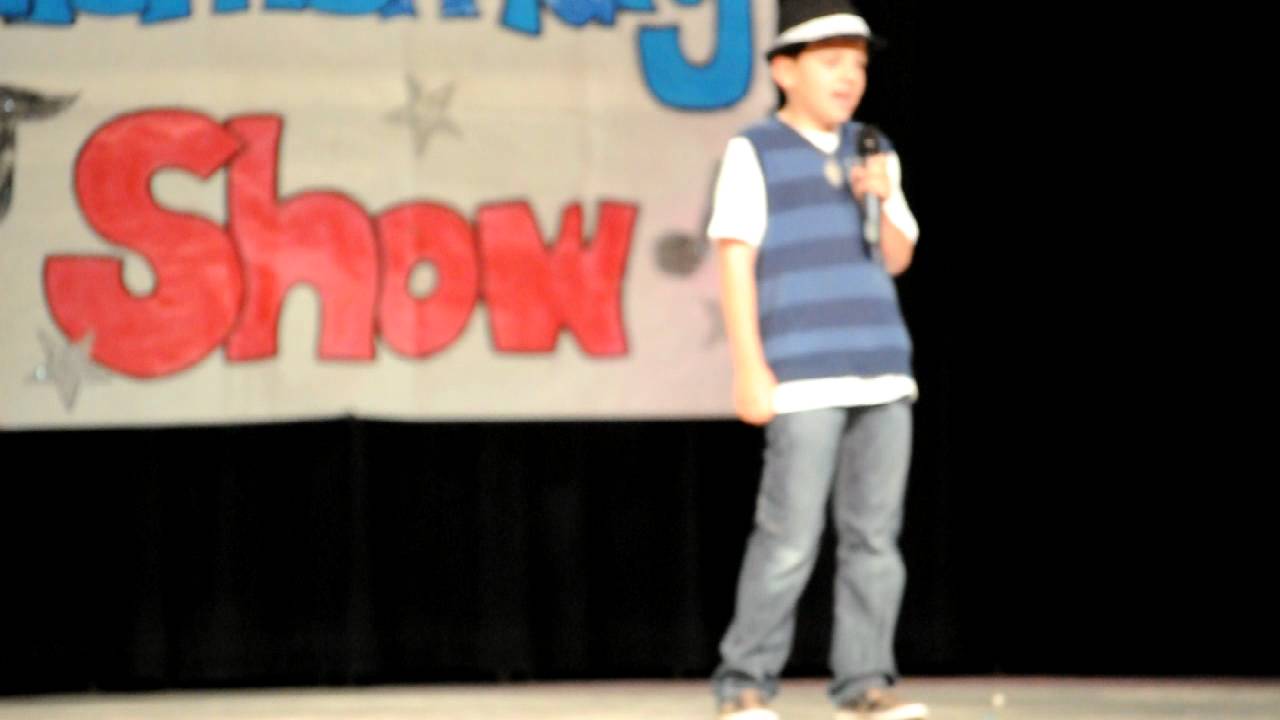 Talent show-Singing Bruno Mars-4th Grade-Bryson Holmes - YouTube