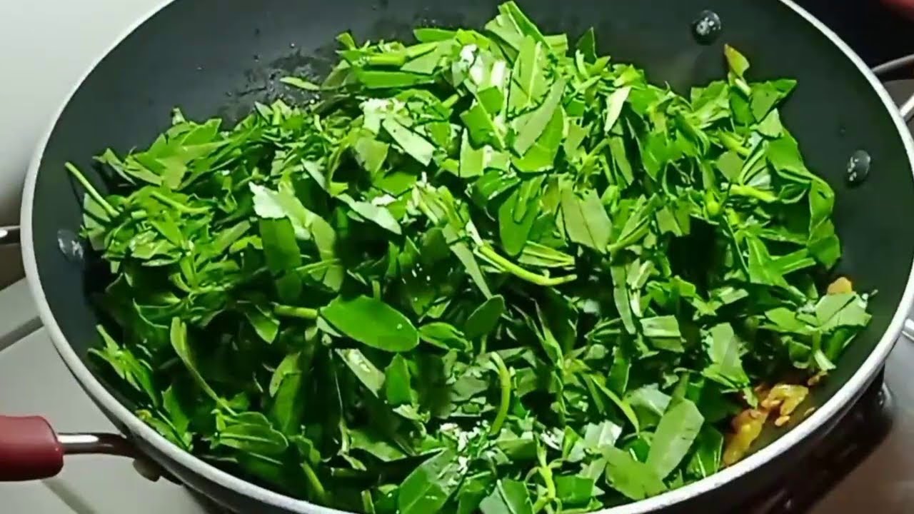 పొన్నగంటి ఆకు కూర / Ponnaganti kura / Green leaves curry / Ponnaganti ...