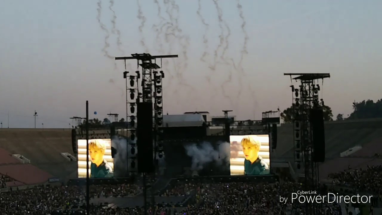 BTS at the Rose Bowl 2019 Vlog - YouTube