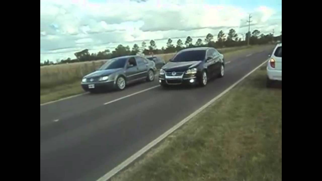VENTO VS BORA en la ruta - YouTube
