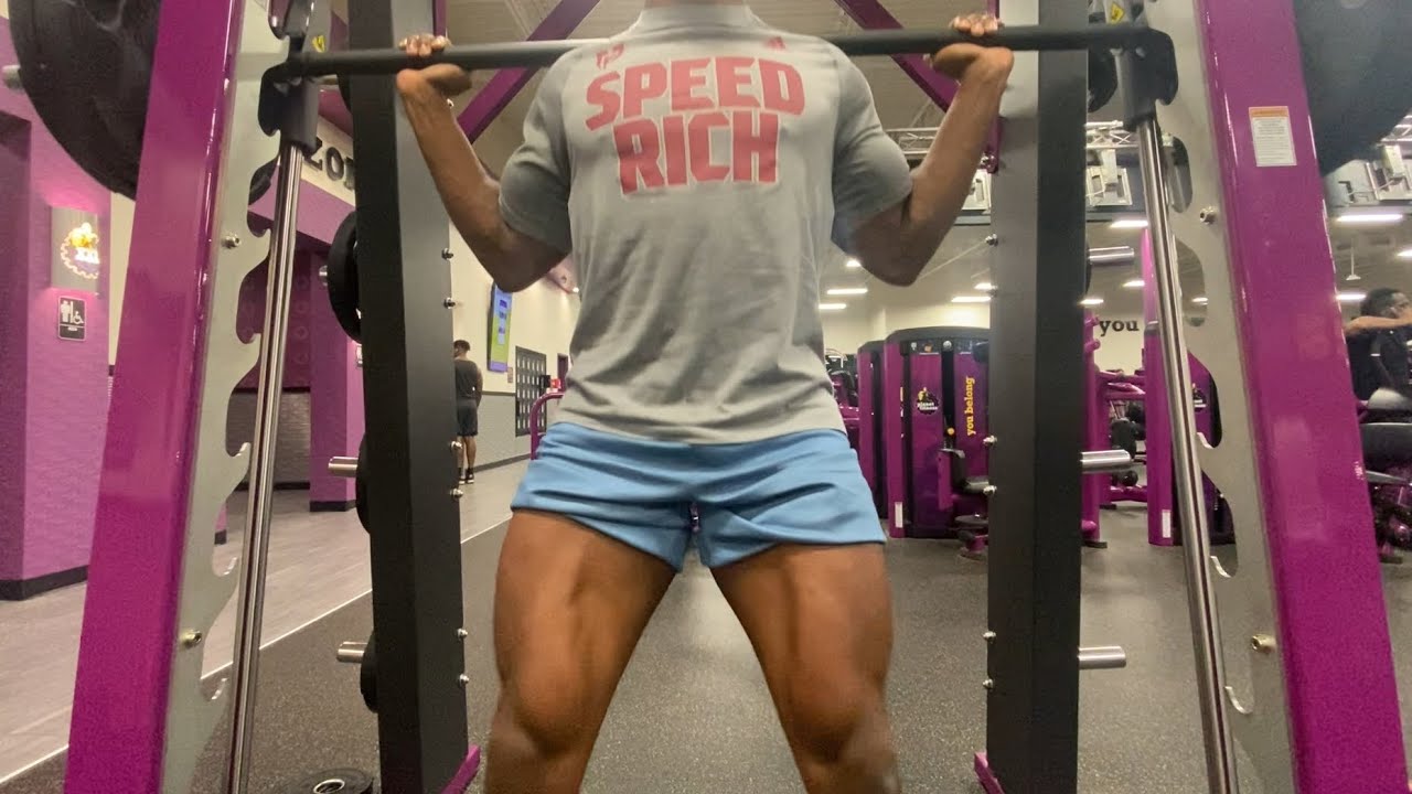 Leg Day // Building Bro Good Form - YouTube