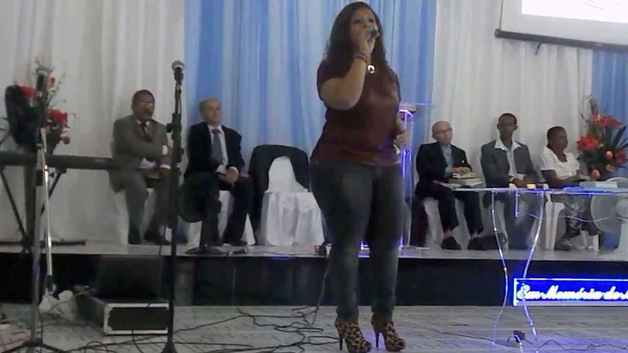 Amanda Neuman - Rasgando o Coração - YouTube