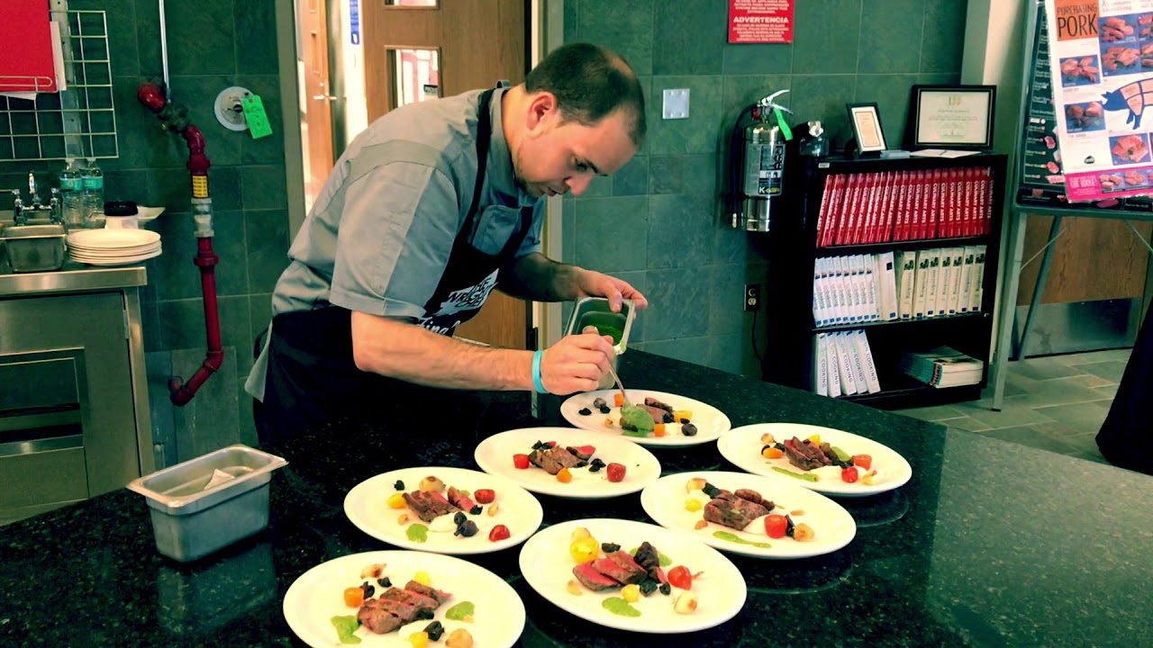 Six Chefs compete in the Wright Chef - YouTube