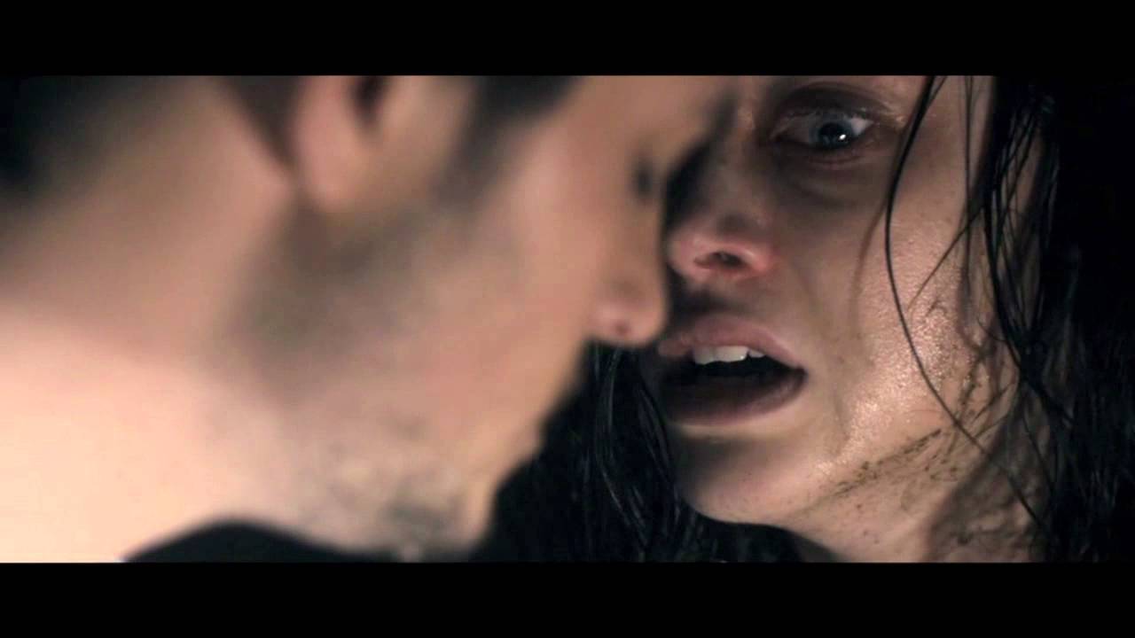 EVIL DEAD 2013 - "In Here With Us" Clip [HD] - In Singapore Theatres 9 ...