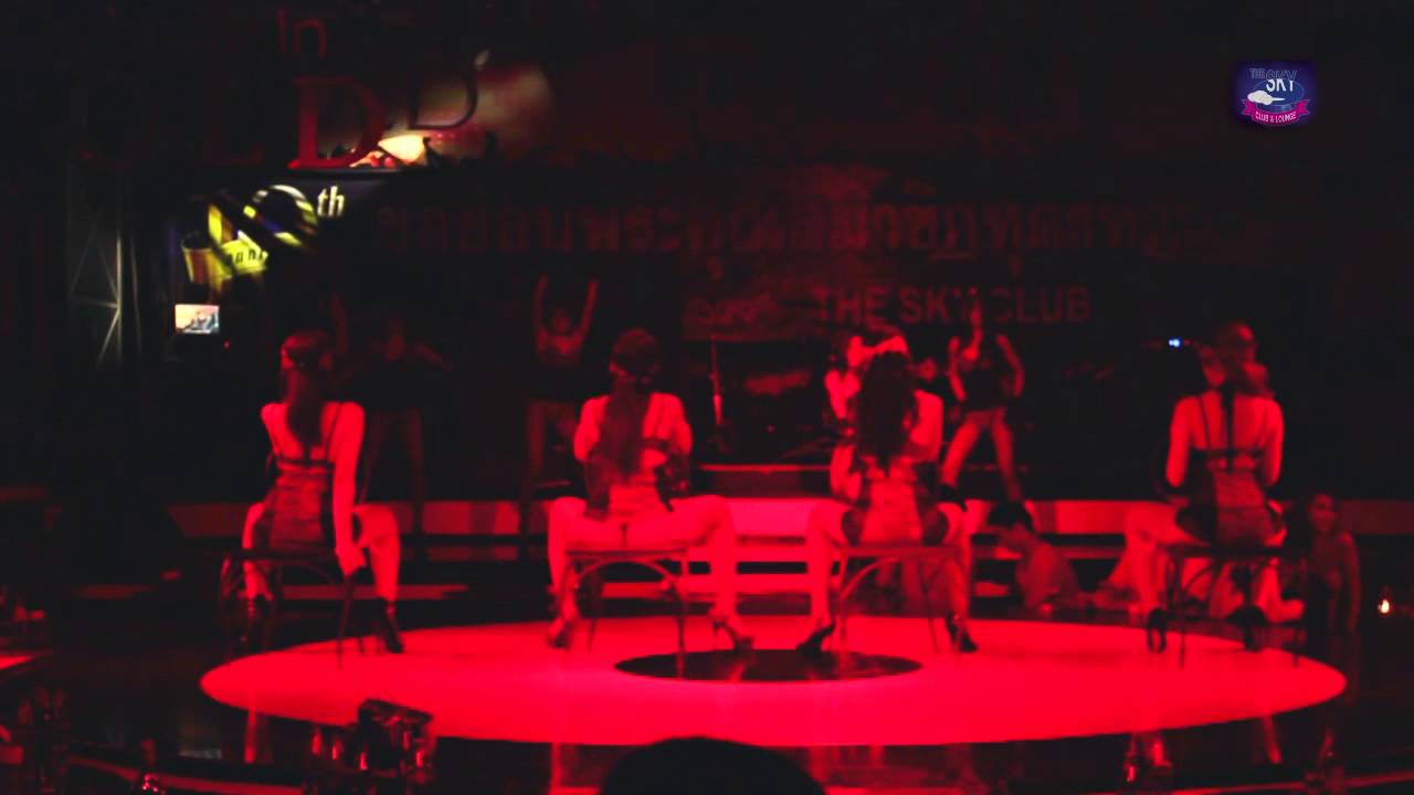 SEXY COYOTE DANCE @ THE SKY - YouTube