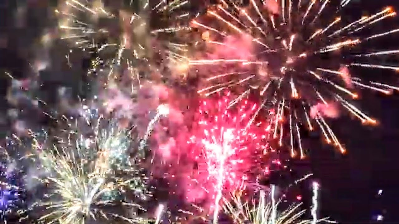 Feux d'artifices magnifiques incroyables. - YouTube