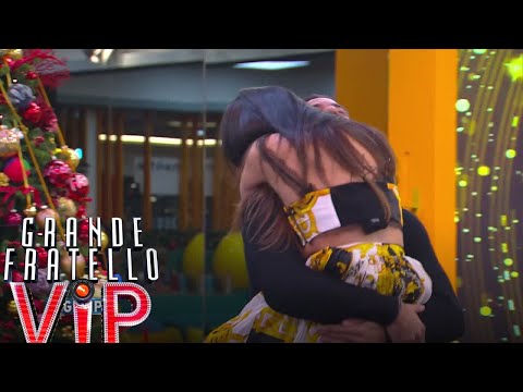 Grande Fratello Vip - Giulia Salemi rientra in Casa e riabbraccia Pierpaolo Pretelli