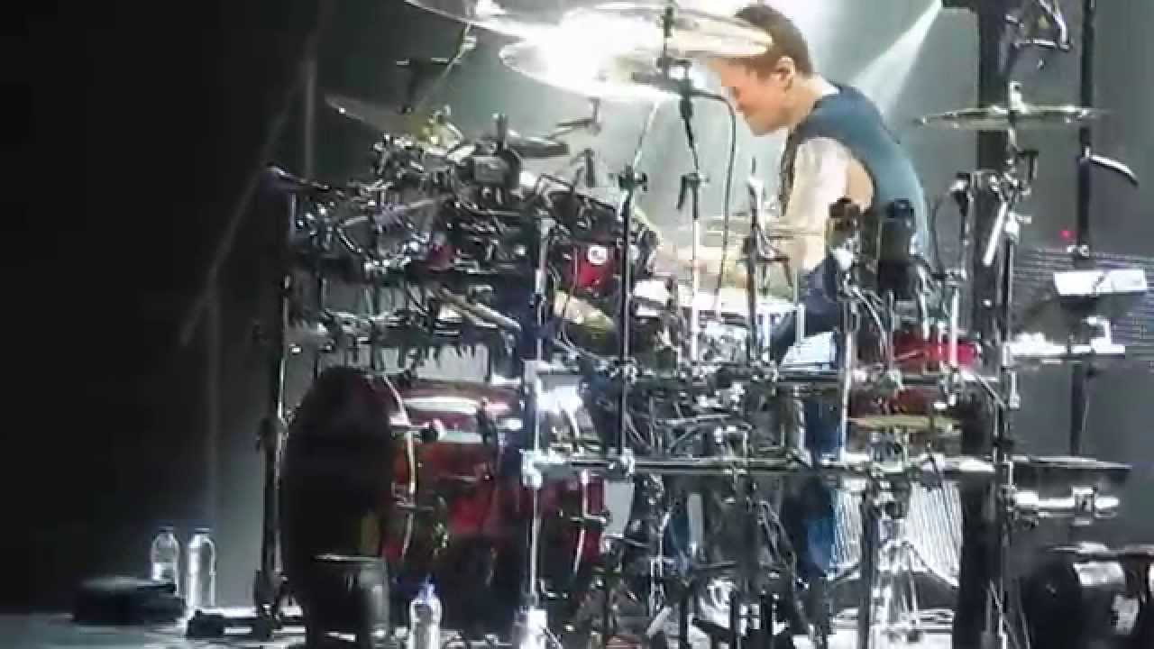 Daniel Adair Drum Solo(Nickelback Drummer) - YouTube