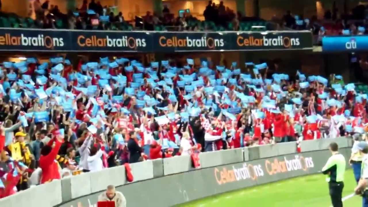 Clap-Banner Australia, clap banners used at the AFL Sydney Swans Vs ...