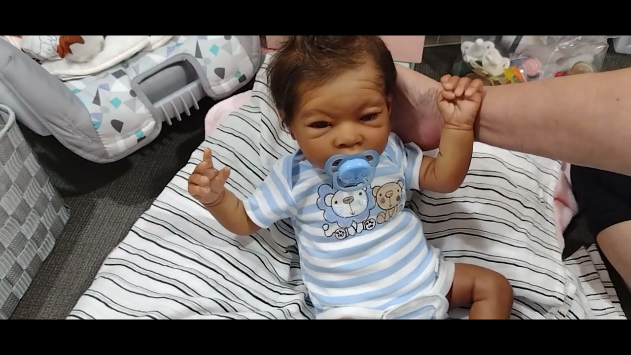 Baby J gets changed and counting down till the doll show 😁 - YouTube