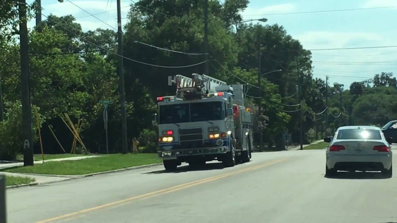 DeLand Fire Department Ladder 81 Responding - YouTube