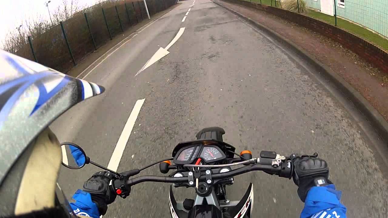 Gilera RCR 50 - YouTube