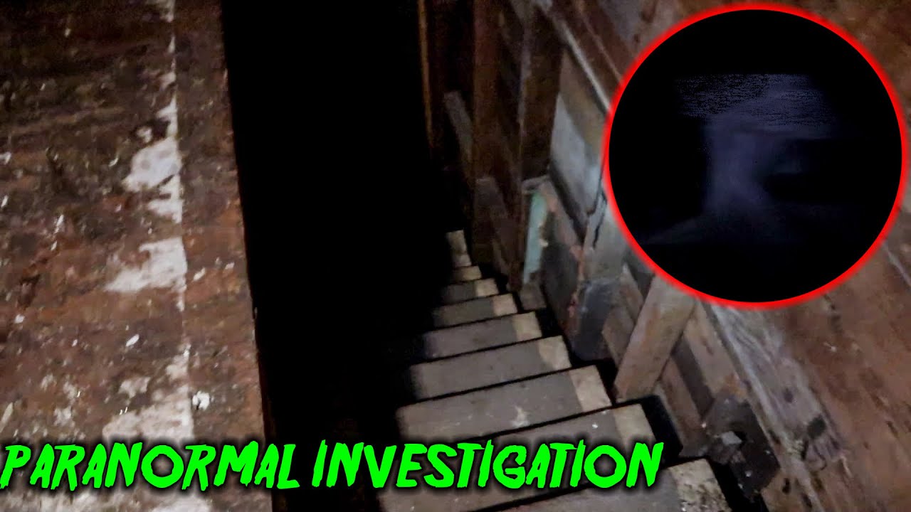 We did a Paranormal Investigation in an Abandoned Haunted House,we ...