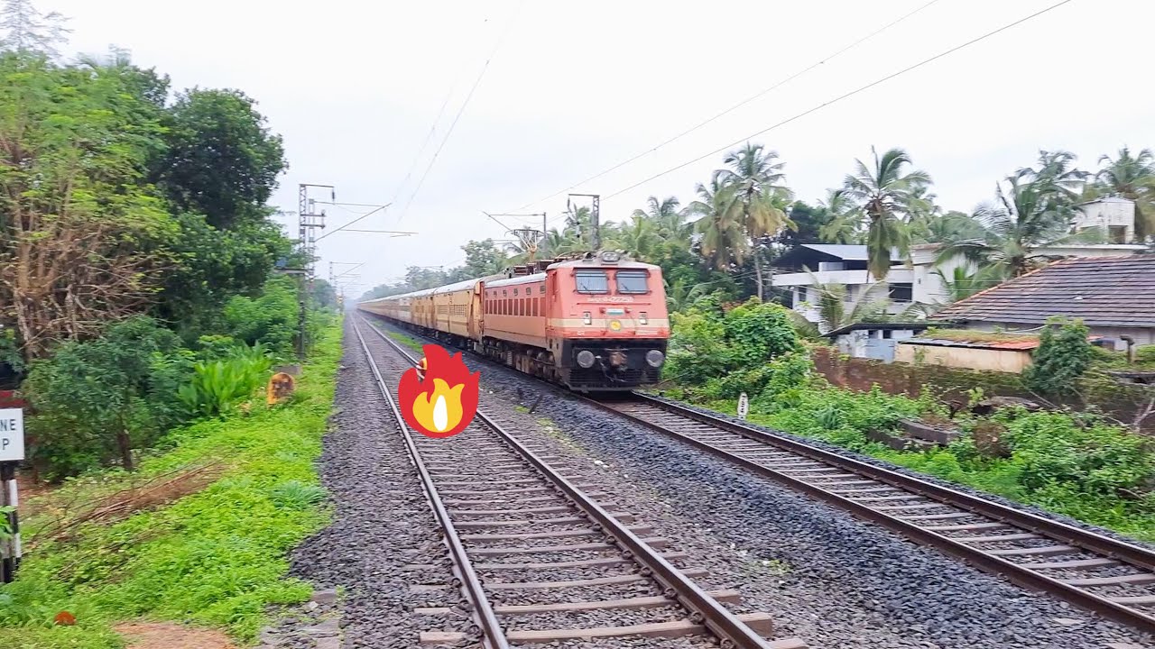 Advertisement Train 😁😁| Parasuram Express is Covered in Ads | WAP 4 ...