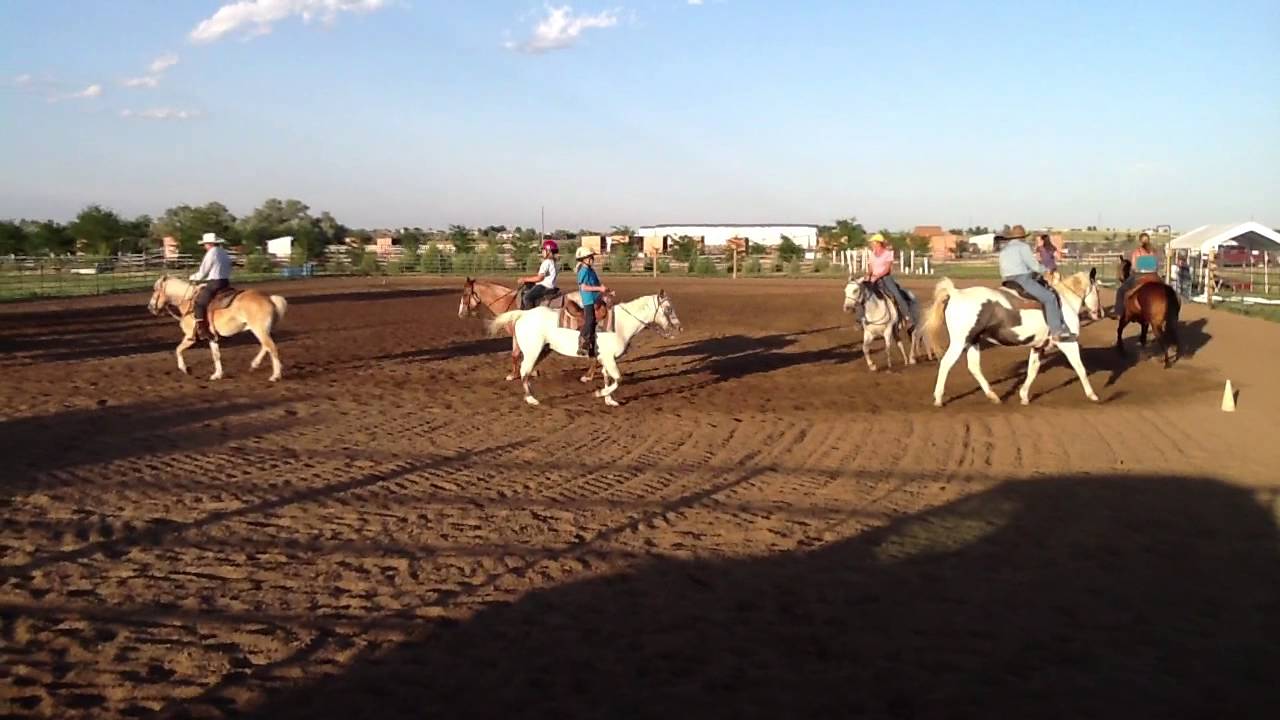 Promenade Equestrian Performers - YouTube